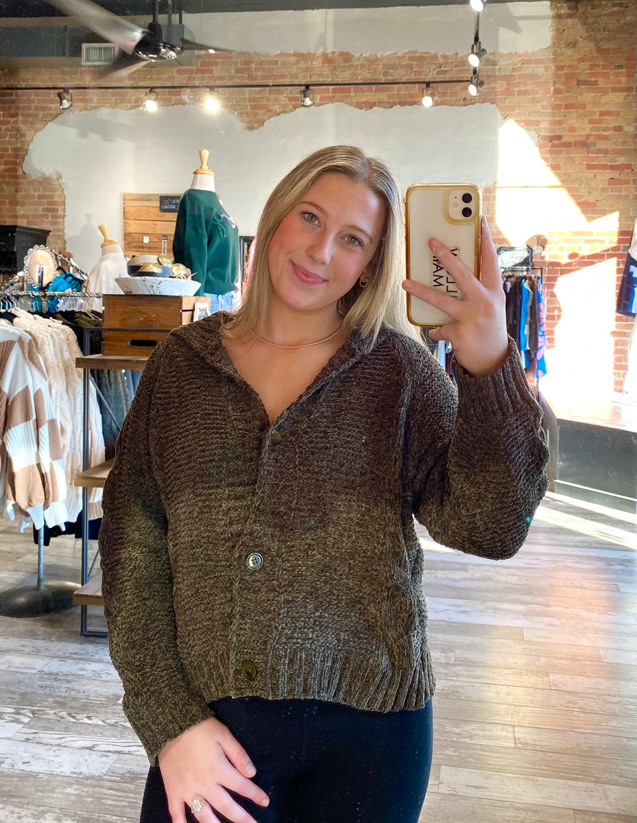 Kayla Cable Knit Sweater – Willow & Main, Inc.